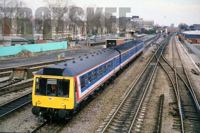 35MM SLIDE BR British Railways Diesel DMU Class 117 L415 West Ealing 1988 Orig £3.99 - PicClick UK