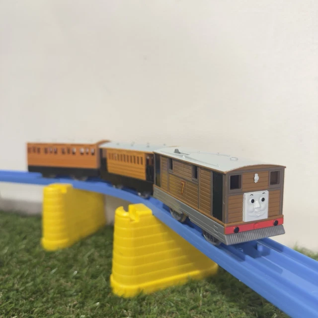 TOMY PLARAIL TRACKMASTER Toby Thomas The Tank Engine Used £17.31 ...