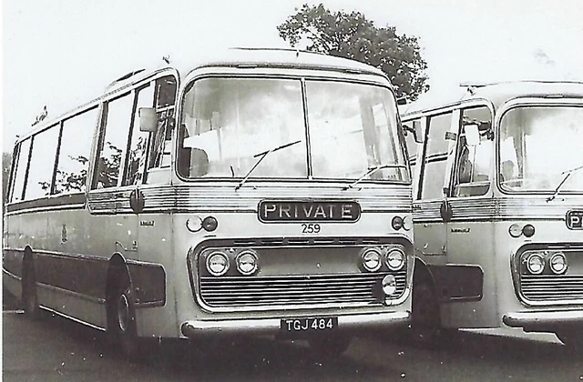 BUS PHOTO: TGJ484 Halifax (259). 1957 AEC Reliance / 1967 Plaxton ...