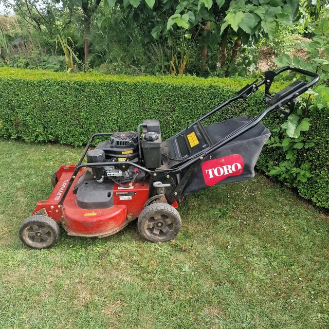 TORO TURFMASTER 76CM Dual Blade Self Propelled Lawnmower, Kawasaki ...