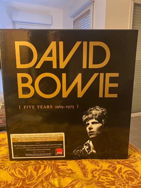 DAVID BOWIE COFFRET ANNÉE 1969-73-La date de sortie 2012..13VINYLES,1 ...