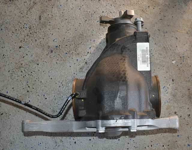 GENUINE MERCEDES W447 Vito V class rear axle transmission differential ...