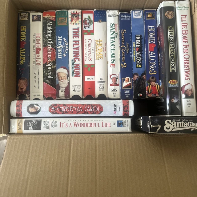 CHRISTMAS MOVIES 21 VHS lot! Home Alone 1 2 3 Carol Santa It’s A ...