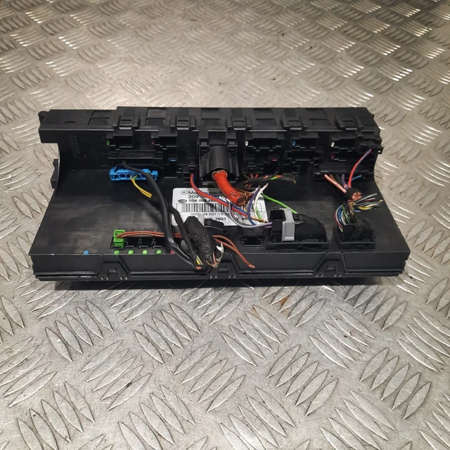 2006 MERCEDES CLK W209 Rear Sam Fuse Box 2095450901 #5 £80.00 - PicClick UK