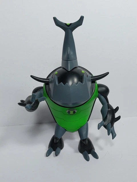 BEN 10 OMNIVERSE Eatle Alien 6” Action Figure Bandai 2012 VGC EUR 13,67 ...