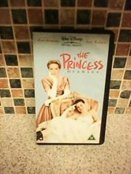 184 THE Princess Diaries VHS - Julie Andrews, Anne Hathaway - WALT ...