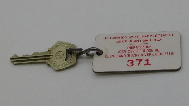 VINTAGE HÔTEL MOTEL Room Key and Fob Sheraton Motor Inn Room 371 ...