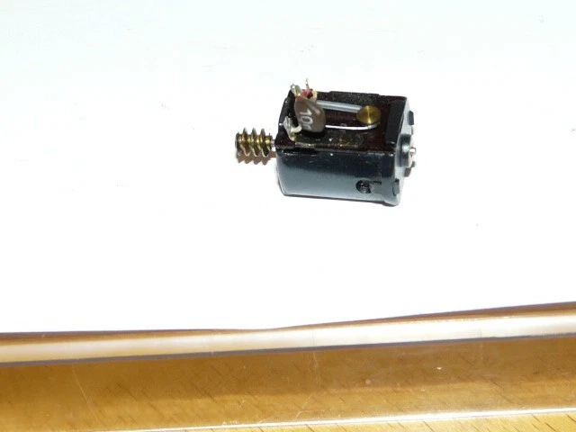 MINITRIX MOTOR FÜR BR 89 - T3 in sehr guten, gebrauchten Zustand (2504 ...