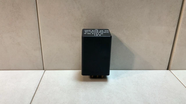ORIGINAL MERCEDES BENZ W201 W124 Relay Control Module Unit A0025456505 ...