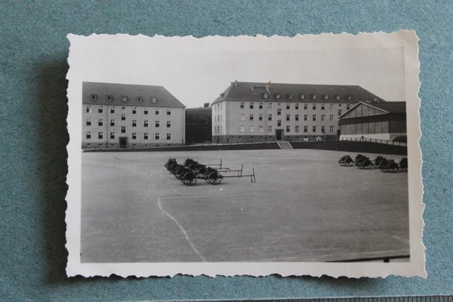 FOTO PHOTO GV WW2 WK2 Wehrmacht Plauen Sachsen Infanterie Kaserne Hof ...