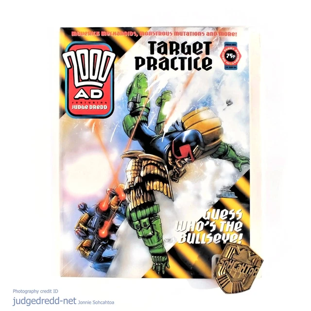 2000AD PROG 893 Judge Dredd UK Comic Book. Very Good to Excellent (lot ...
