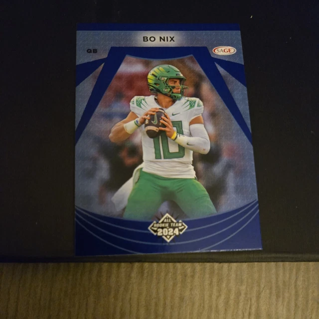 2024 SAGE - Bo Nix All Rookie Team bleu parallèle #108 Oregon EUR 6,47 ...