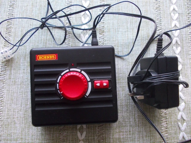 HORNBY R7229 ANALOGUE Train and Accessory Controller +Transformer OO/N ...