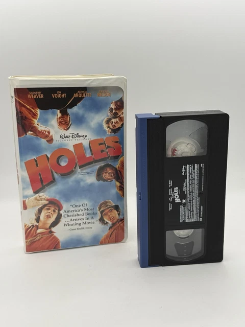 HOLES (VHS, 2003) Walt Disney Clamshell Sigourney Weaver Jon Voight ...
