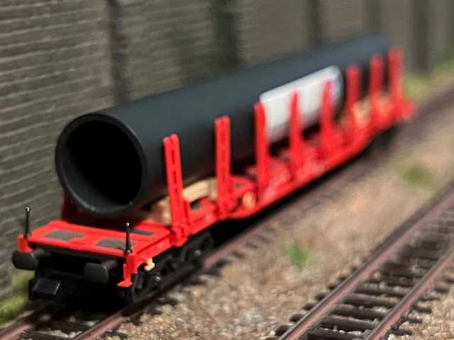 SPUR N MINITRIX 15265-20 Rungenwagen Snps v.-rot mit Rohr 4-achs. Ep. 5 ...