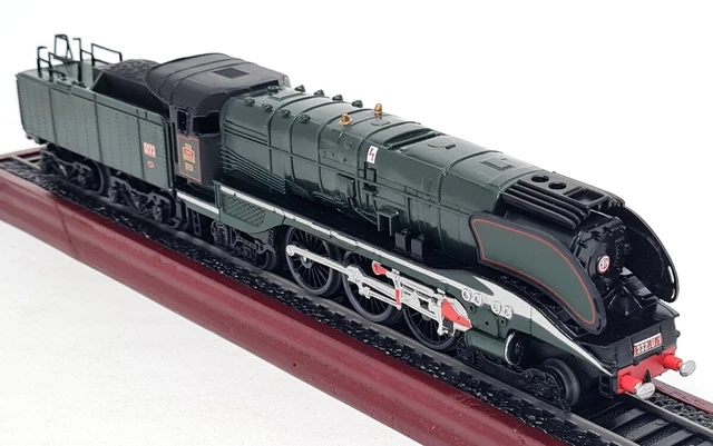 LOCOMOTIVE SNCF 4-6-4 Class Model Steam Train + Wooden Plinth EUR 31,81 ...