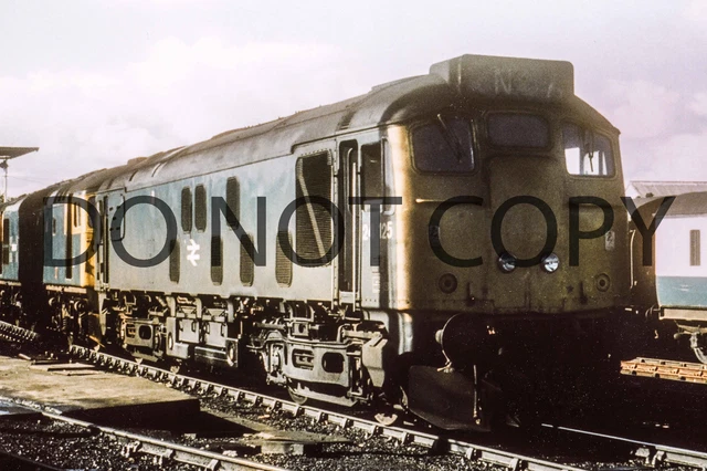 UK DIESEL TRAIN Railway Photograph Of Class 24 24125 Loco. Rm24-43 £1. ...