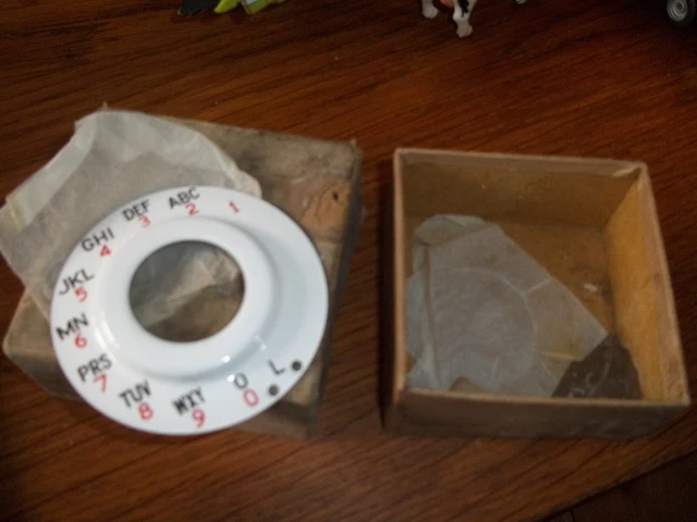 VINTAGE TELEPHONE DIAL enamel on copper gpo no 10 in original box £40. ...