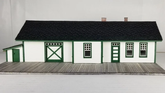 HO CANADIAN NATIONAL Railway CNR 4th Class Station Monashee Laser ...