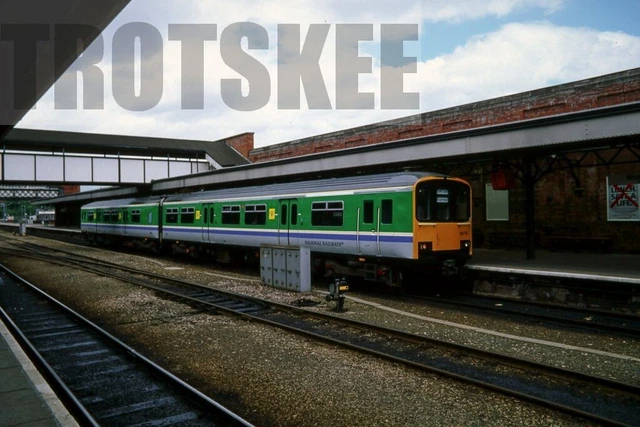 35MM SLIDE BR British Railways DMU Class 150 150119 Worcester c1991 ...