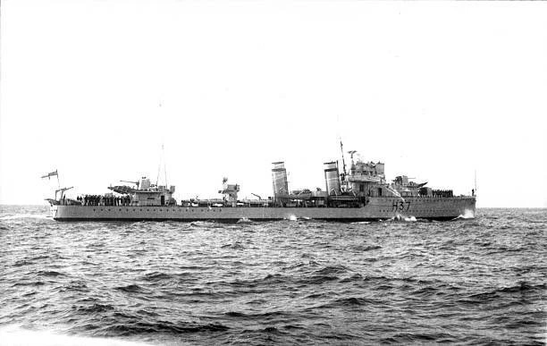 BRITISH ROYAL NAVY Battleship Destroyer HMS Garland, H 37 SHIPPING OLD ...
