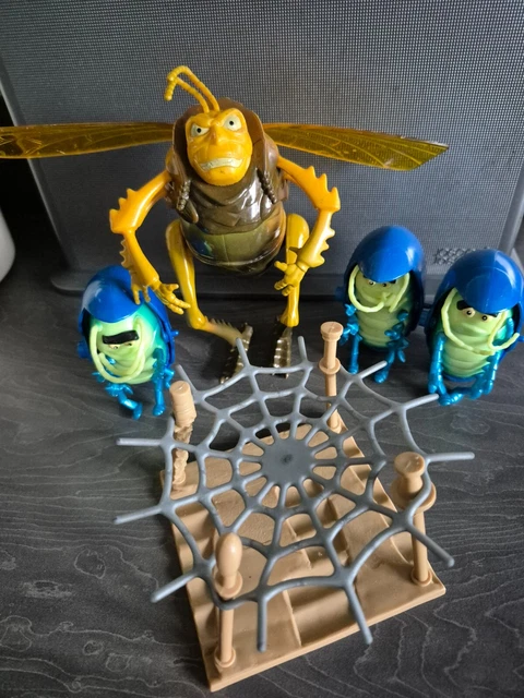DISNEY PIXAR A Bugs Life Tuck & Roll And Grasshopper Action Figures ...