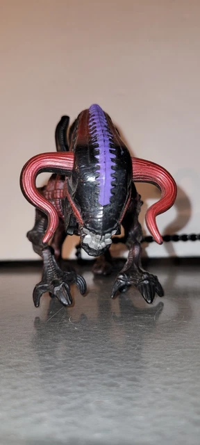 FIGURINE ARTICULÉE KENNER Aliens Bull Alien Ramming Xenomorph 1992 ...
