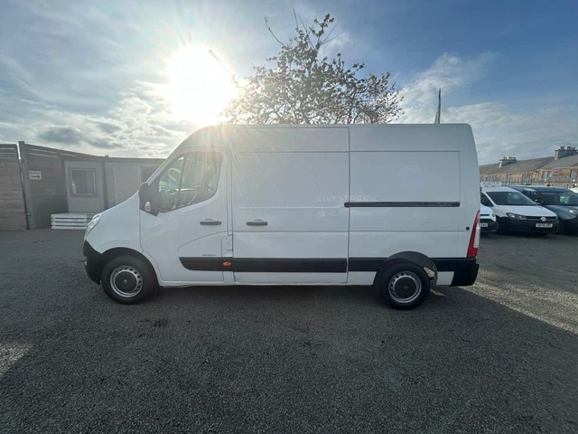 RENAULT MASTER MM35 BUSINESS 2.3DCi 130 L2H2 EURO6 ULEZ YrMOT NoVAT ...