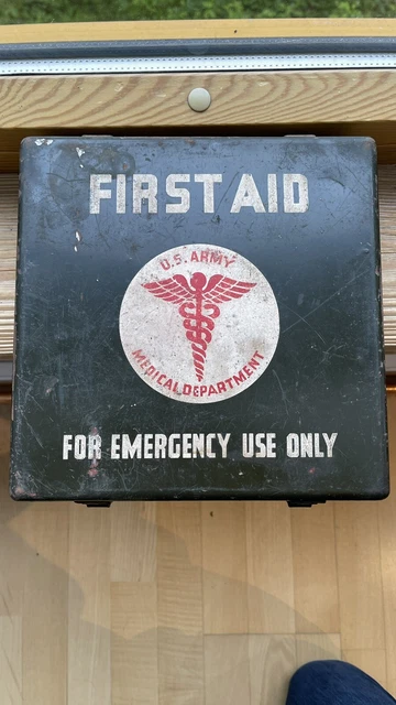 US ARMY FIRST Aid,boite Medical Department Ww2 Wwii JEEP DODGE GMC EUR ...