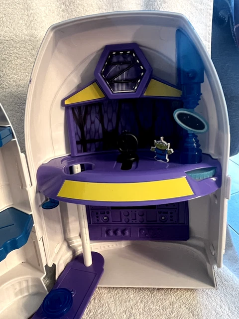 DISNEY PIXAR PARKS toy story buzz lightyear space ranger ship playset £ ...