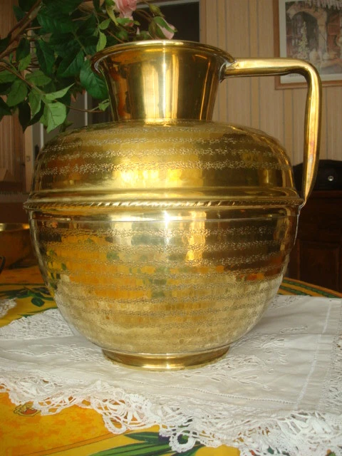 MAGNIFIQUE GRANDE CRUCHE EN CUIVRE JAUNE Signée/ Old Copper Jar EUR 79 ...