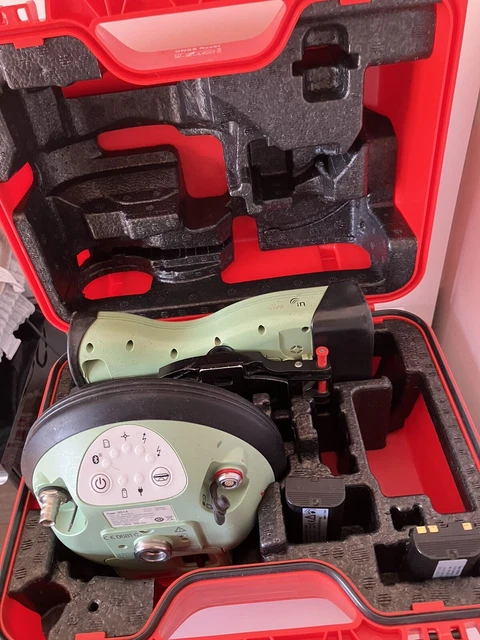 LEICA GS14 GNSS Antenna and CS15 3.75G Controller £4,995.00 - PicClick UK