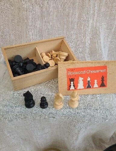 VINTAGE STAUNTON BOXWOOD WH Smith Chess Set Kings 17.5cm Wooden Box ...