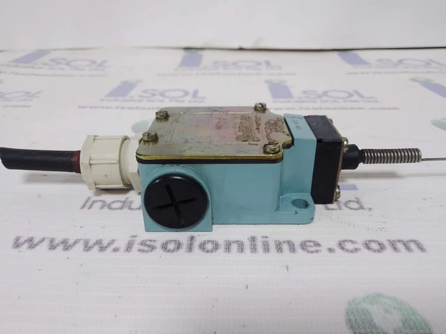 TELEMECANIQUE XCK-M CON interruttore limite ZCK-M1 e ZCK-D06 originale ...