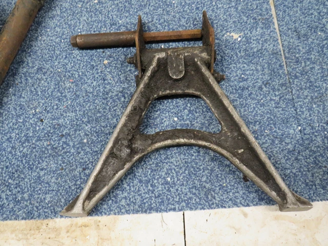 ROYAL ENFIELD CRUSADER center stand and brackets £50.00 - PicClick UK