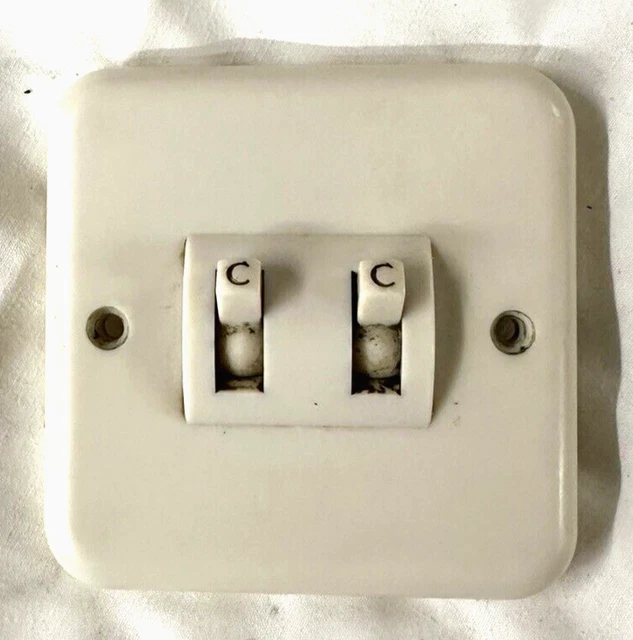 VINTAGE CRABTREE FLUSH Fitting Ivory Bakelite Light Switch 2Way 2Gang ...