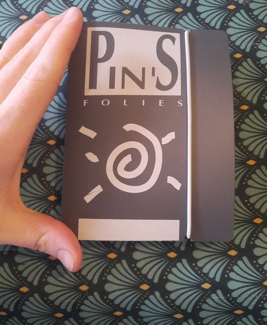 CLASSEUR PIN'S FOLIES Petit Mini Classeur Pour Pin Pins Pin's Gris EUR ...