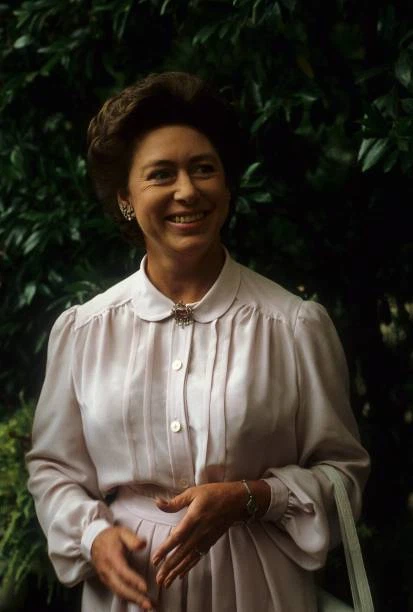 PRINCESS MARGARET POSES for a portrait in circa 1984 in LA Old Photo 1 ...