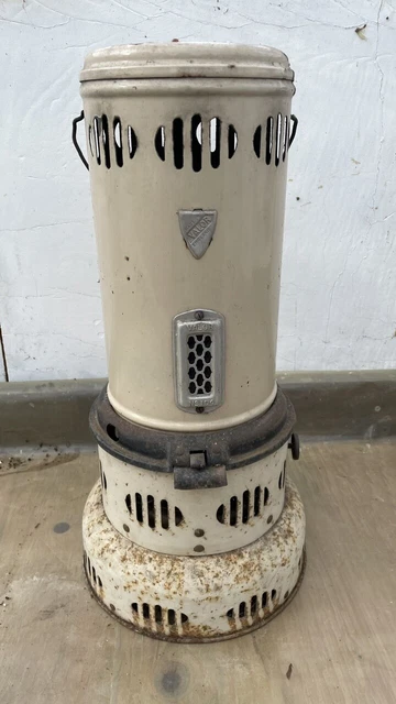 VINTAGE VALOR PARAFFIN Heater Model No. 104: Cream/Black in Original ...