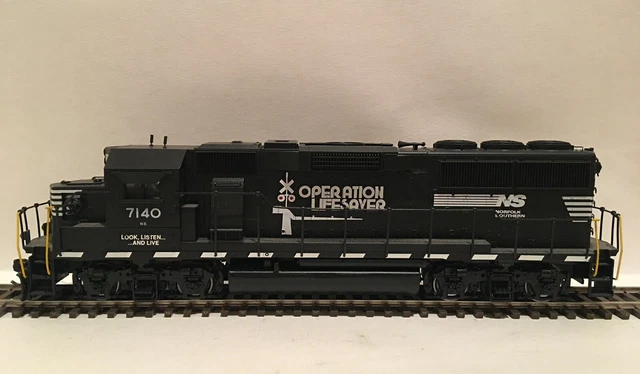 LOCOMOTIVE DIESEL HO Athearn Norfolk Southern GP60 NS #7140 ne fonctionne pas EUR 18,52 ...