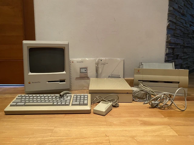 MACINTOSH PLUS 1 Mb Apple 20SC STEVE JOBS EUR 330,00 - PicClick DE