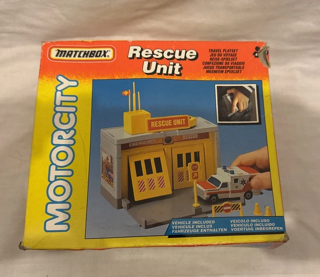 MATCHBOX VINTAGE 1994 Ambulance Travel Playset Mini Fold N Go 5067 £19. ...