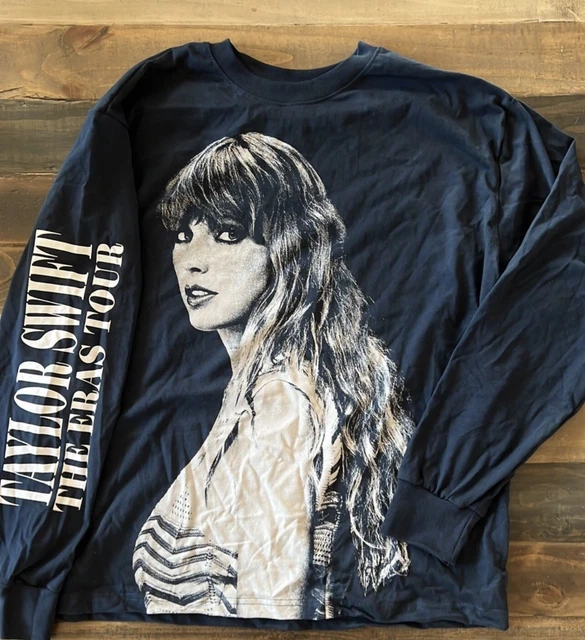 TAYLOR SWIFT - The Eras Tour - Official Authentic Plastic Capital One ...