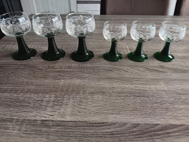 6 VERRE A VIN BLANC Et Rouge type ROEMER PIED VERT ARC FRANCE EUR 40,00 ...