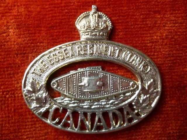 CANADIAN, ESSEX REGIMENT Tanks Cap Badge, Scully Maker - Canada WW2 ...