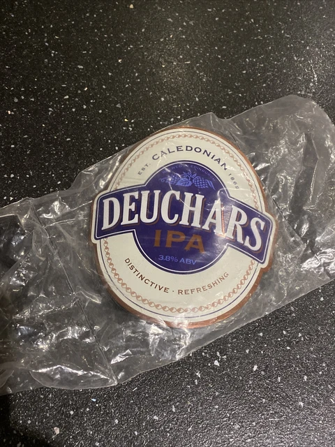 VINTAGE DEUCHARS IPA Caledonian Plastic PUMP CLIP PUB HOME BAR BADGE ...