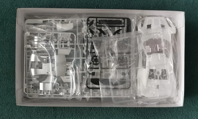 TAMIYA NISSAN XANAVI NISMO GT-R R35 1/24 Scale Kit 24308 £115.10 ...