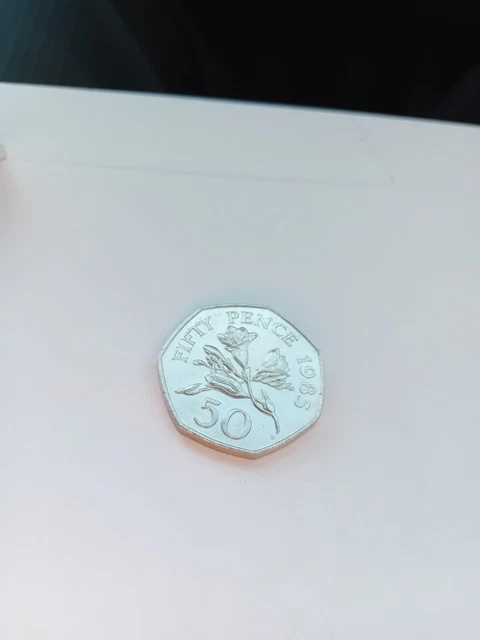 1985 BAILIWICK OF Guernsey 50p Fifty Pence Coin Freesia Flower Rare £12 ...
