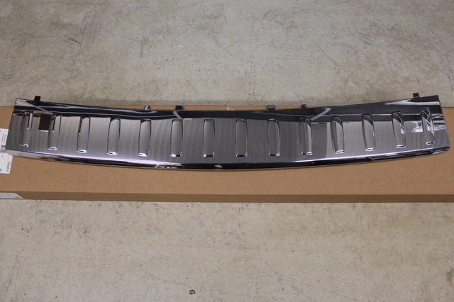 NEW GENUINE MERCEDES-BENZ W166 ML Rear Bumper Silver Load Plate Trim ...