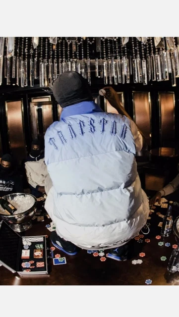 TRAPSTAR IRONGATE T Badge Gilet - Ice Blue Gradient £210.00 - PicClick UK